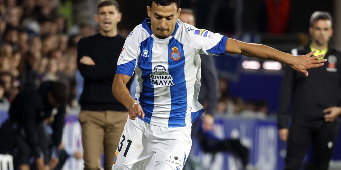 Omar El Hilali pasa a lucir el dorsal '23' en el primer equipo del Espanyol
