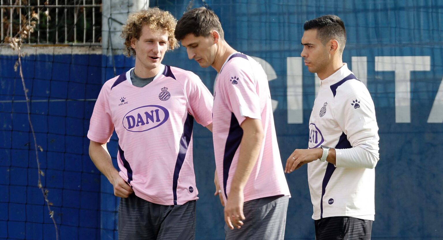 Omar y Kumbulla en el alambre: la gran incógnita en el Espanyol para el ...